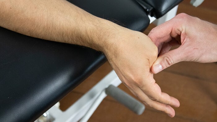 Finkelstein Test | De Quervain's Tenosynovitis | Thumb Pain